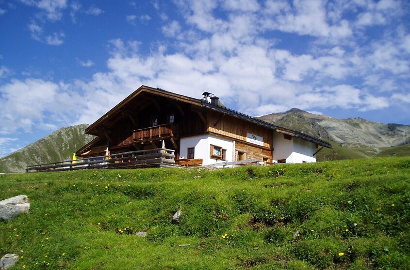 The Kaiser-Max-Hütte in the Kühtai mountains - Hotel Konradin
